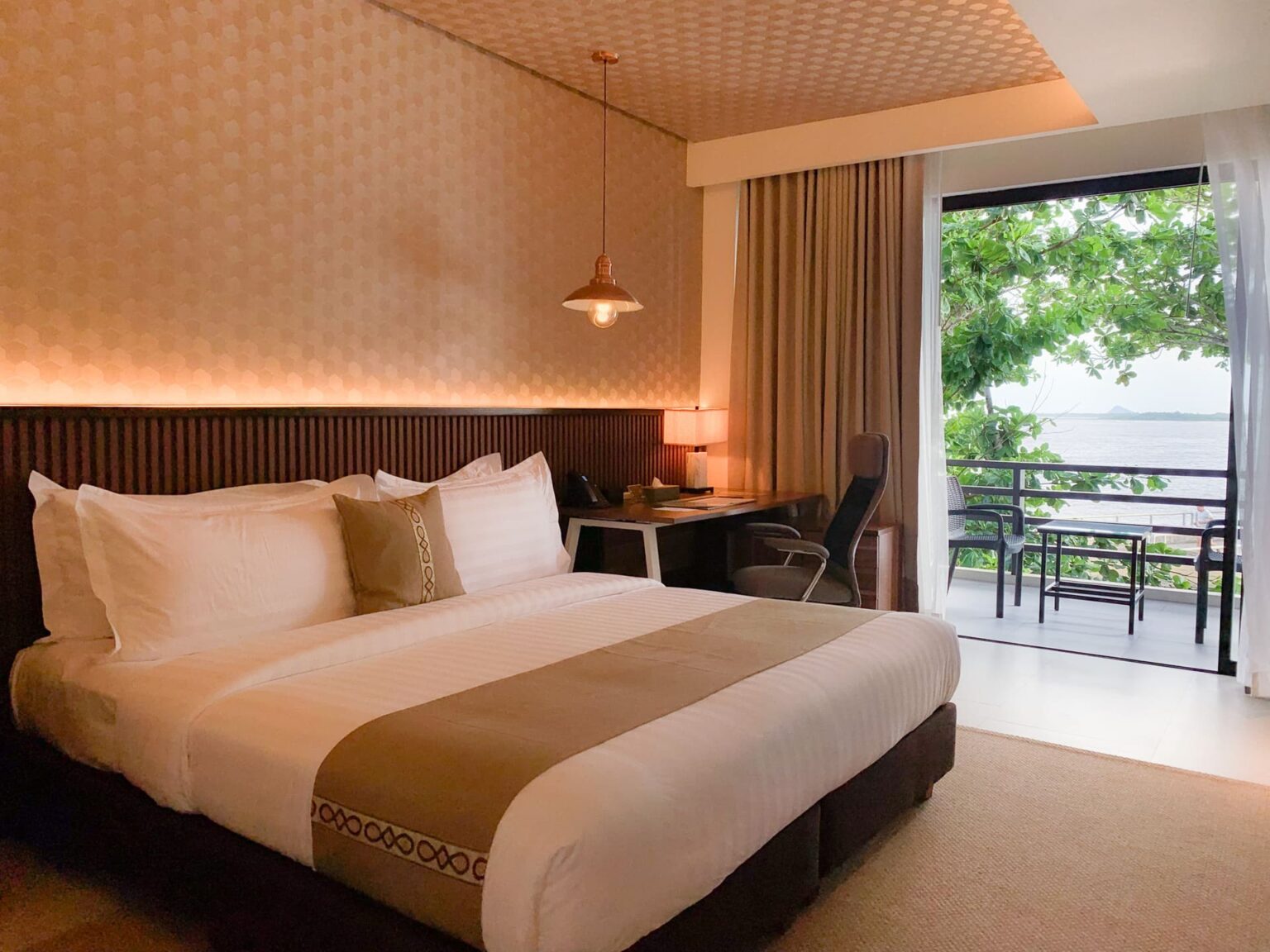 The Tropics At MacArthur Park Resort And Convention Center